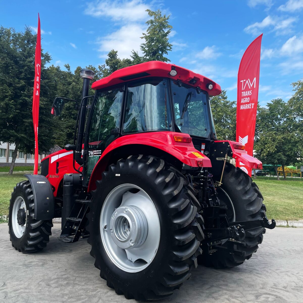 Трактор YTO NLX 1404 купити в Україні по хорошій ціні- Транс Агро Маркет